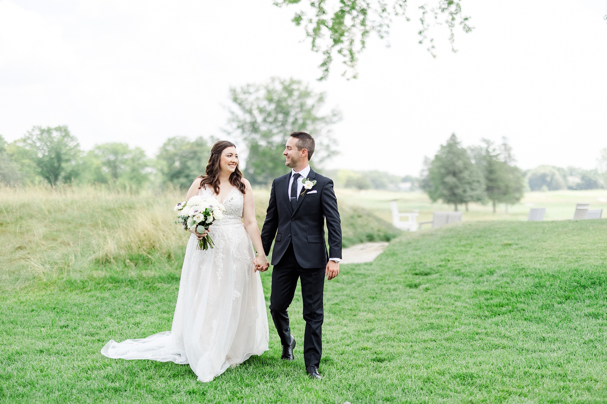 The Club Lac La Belle Wedding of Chelsea & Nick - Showit Blog